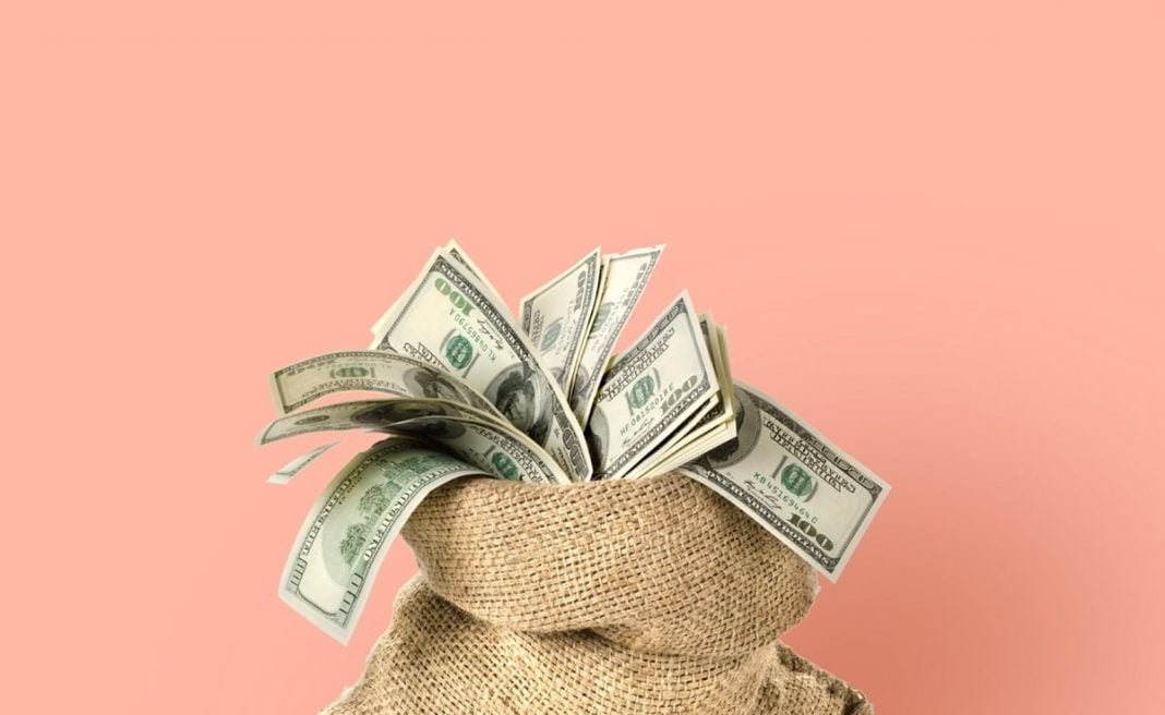 S-au scumpit banii pentru România