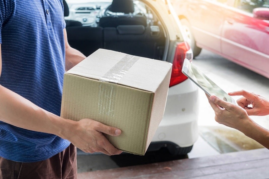 De ce să alegi livrarea coletelor prin serviciul drop-off? Află avantajele!