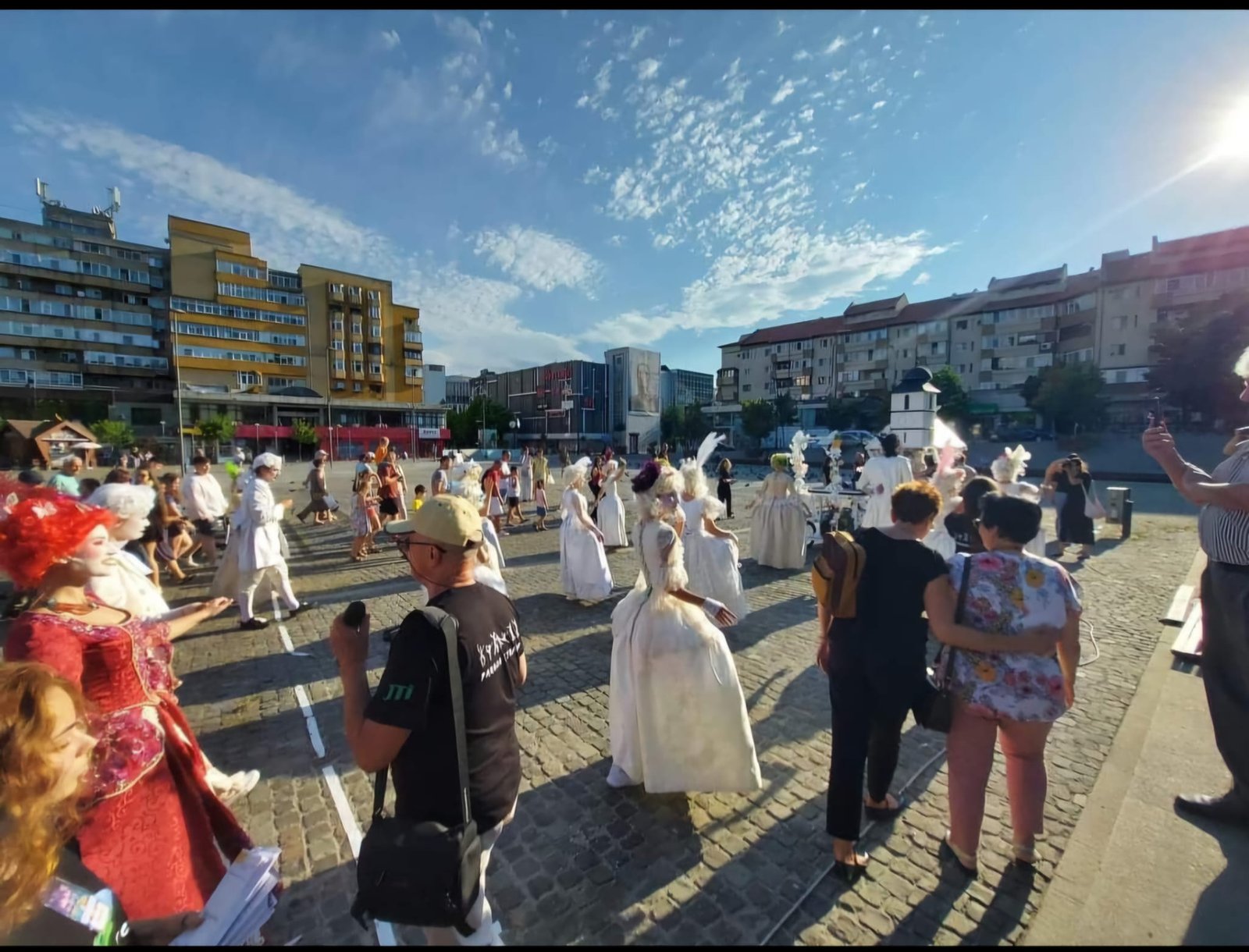 Teatrul Municipal Ariel din Râmnicu Vâlcea - Curierul National